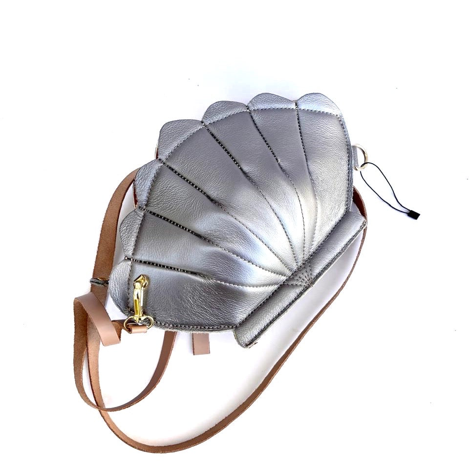 Clam Bag – Mon Mon